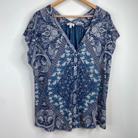 Lucky Brand | Tops | Lucky Brand Graphic Tee 2x Paisley Print Short ...